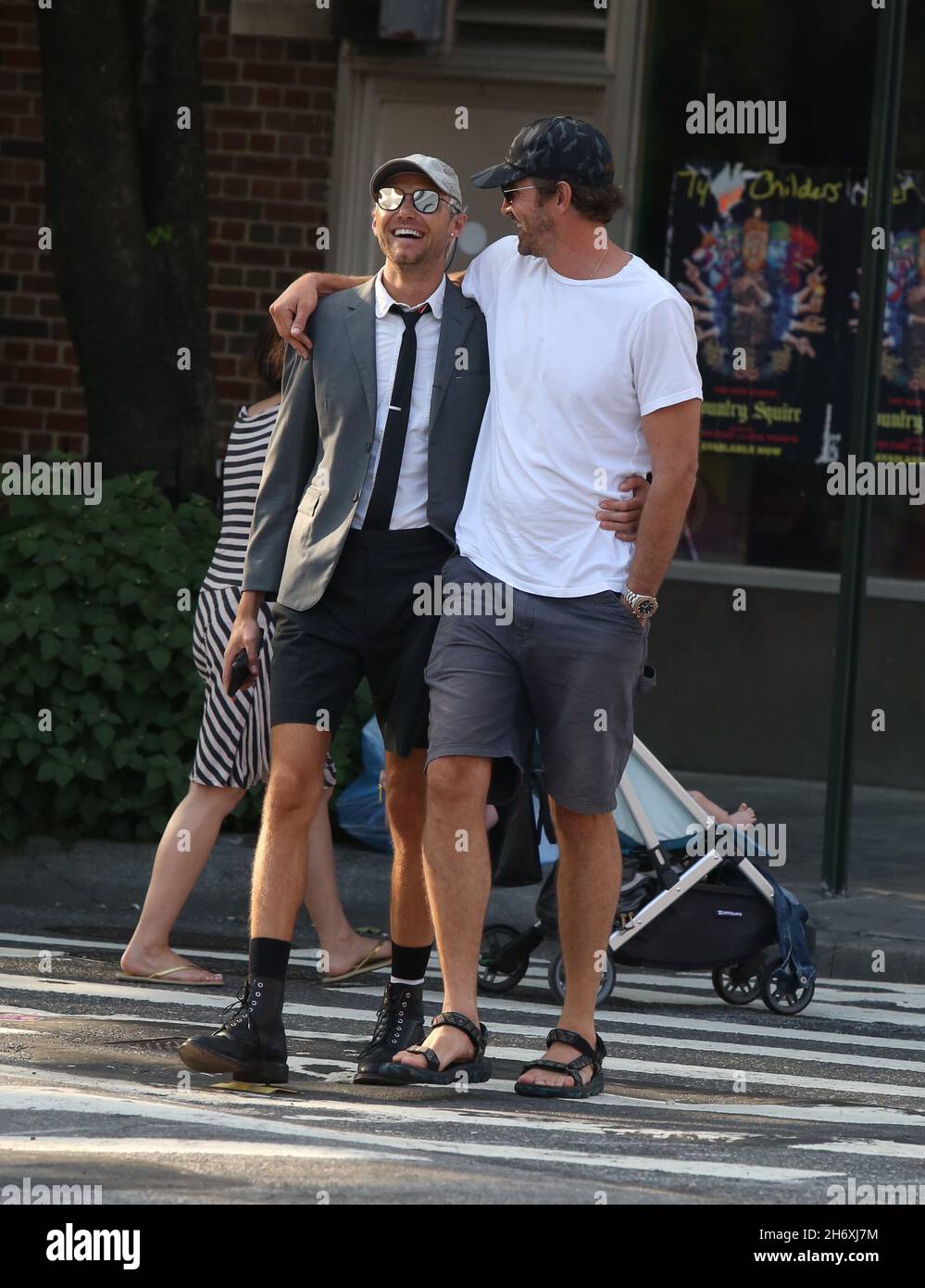 New York - NY - 08/16/2019 - Lee Pace and boyfriend Matt Foley leaving ...