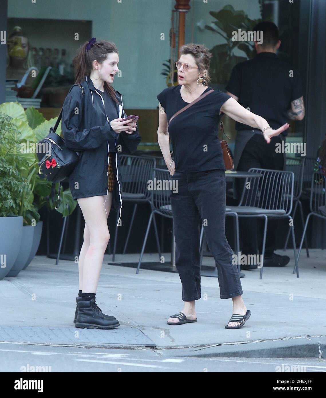 New York - NY - 05/27/2019 - Annette Bening and daughters out for ...