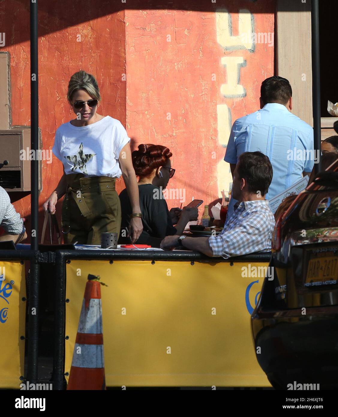 New York - NY - 05/08/2019. Amy RobachAndrew Shueand kids having dinner ...