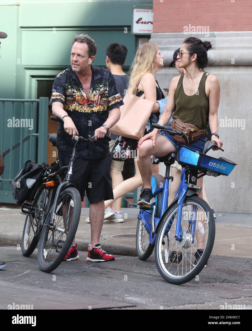 New York - NY - 07/20/2019 - Dean Winters and his girlfriend stopping ...