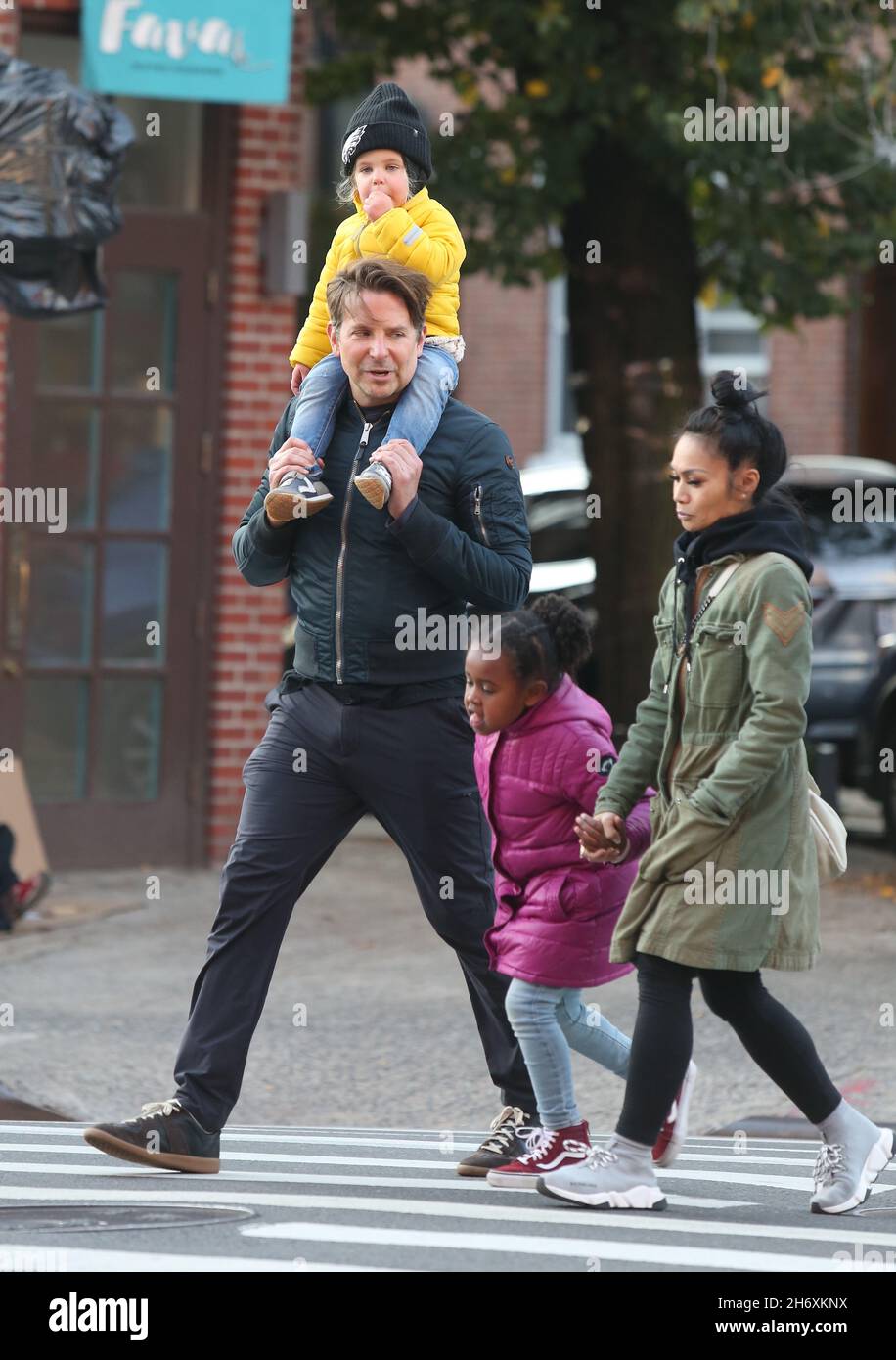 New York - NY - 11/02/2019 - Bradley Cooper and daughter Lea Shayk ...
