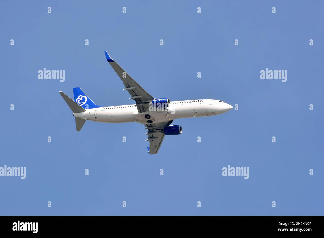 Greece boeing 737 hi-res stock photography and images - Alamy