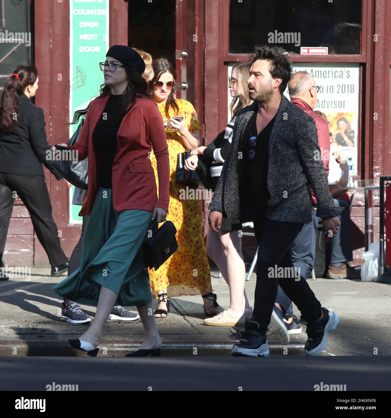 New York - NY - 05/18/2019 - Johnny Galecki and Pregnant Girlfriend ...