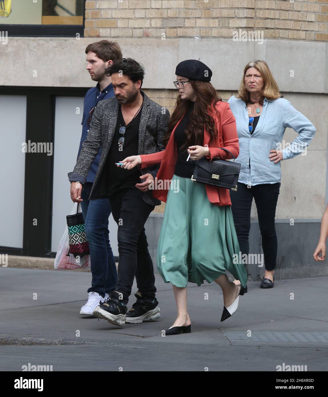 New York - NY - 05/18/2019 - Johnny Galecki and Pregnant Girlfriend ...