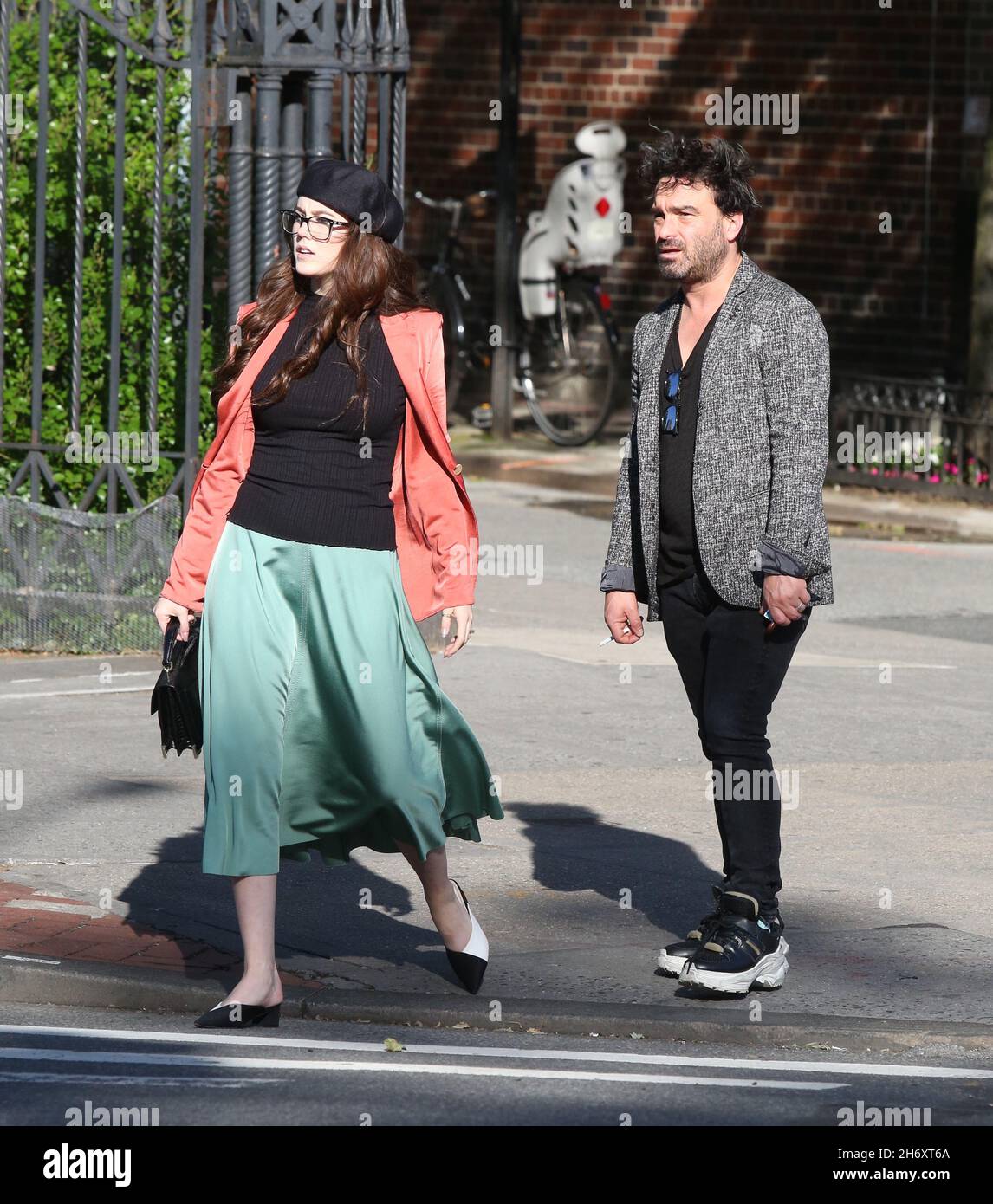 New York - NY - 05/18/2019 - Johnny Galecki and Pregnant Girlfriend ...