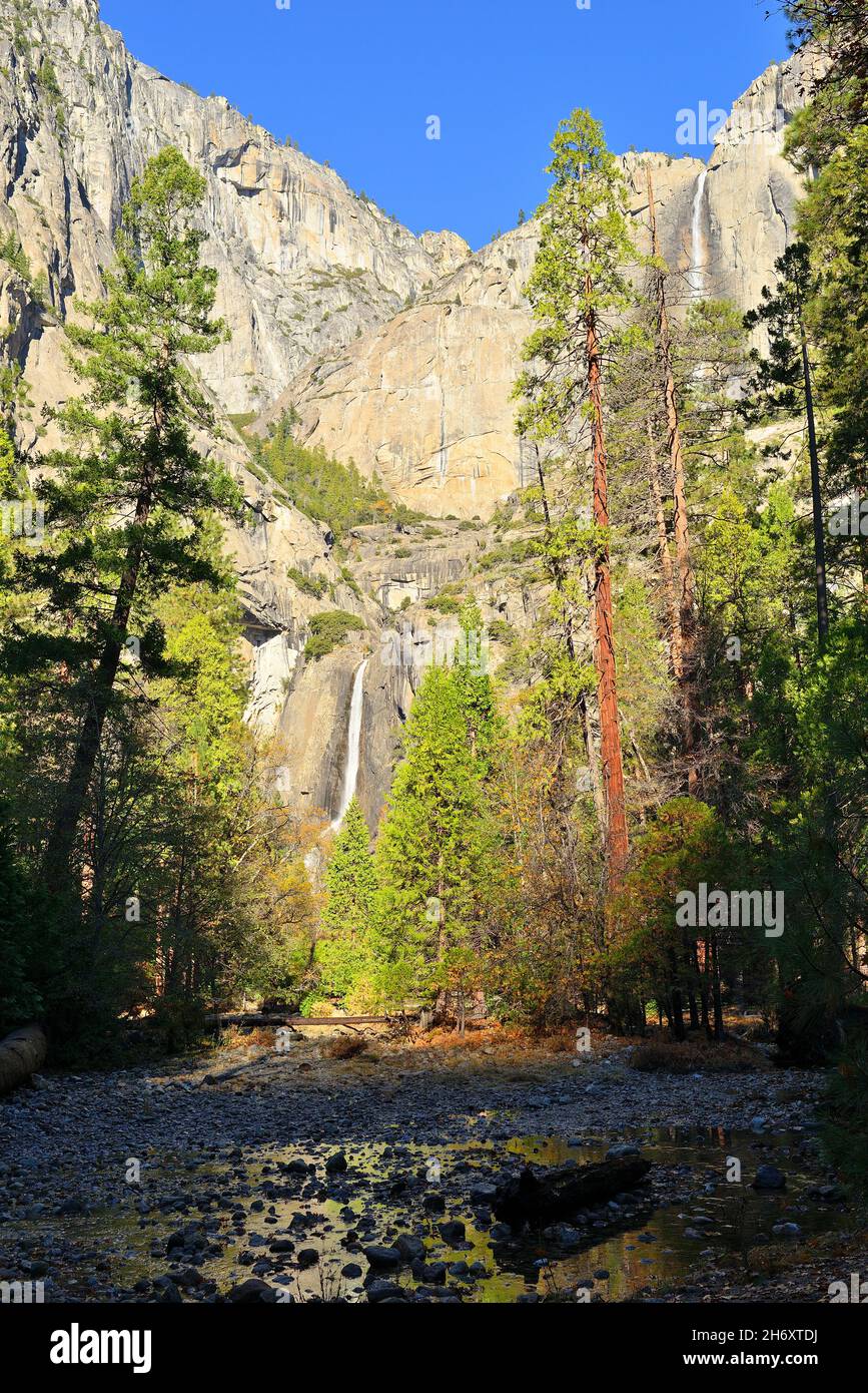 Amazing Yosemite Valley NP in late fall, Mariposa CA Stock Photo - Alamy