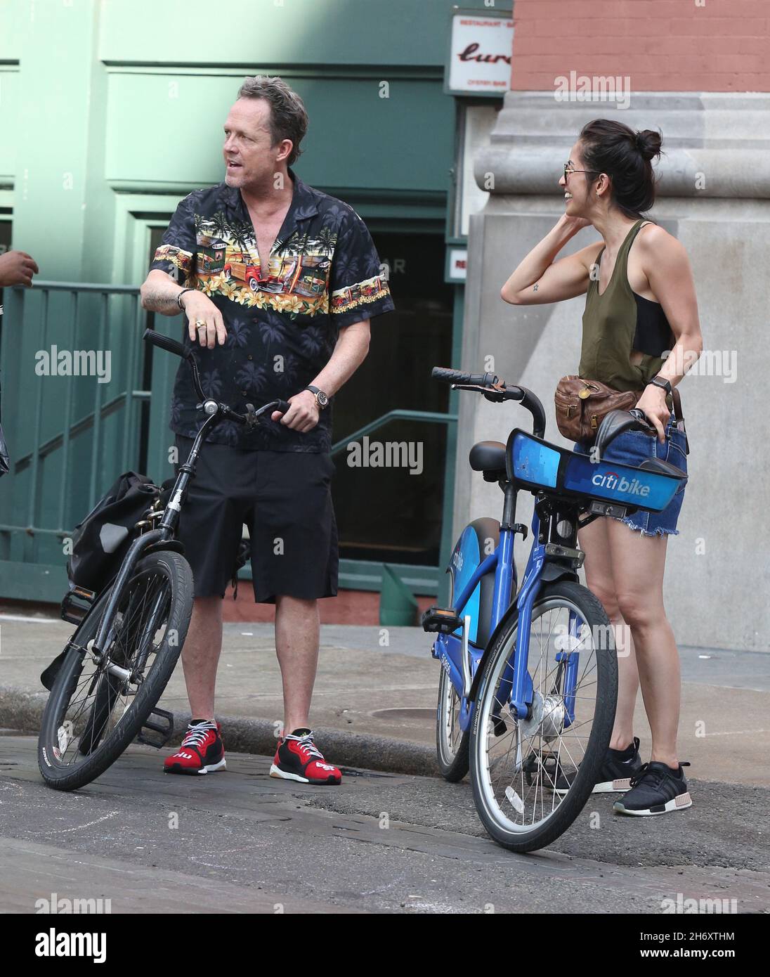 New York - NY - 07/20/2019 - Dean Winters and his girlfriend stopping ...