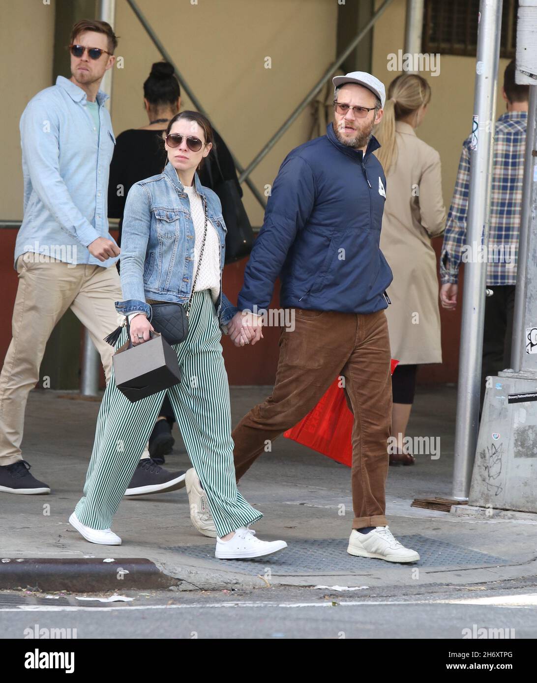 New York - NY - 04/27/2019 -Seth Rogen and wife Lauren Miller Rogen ...
