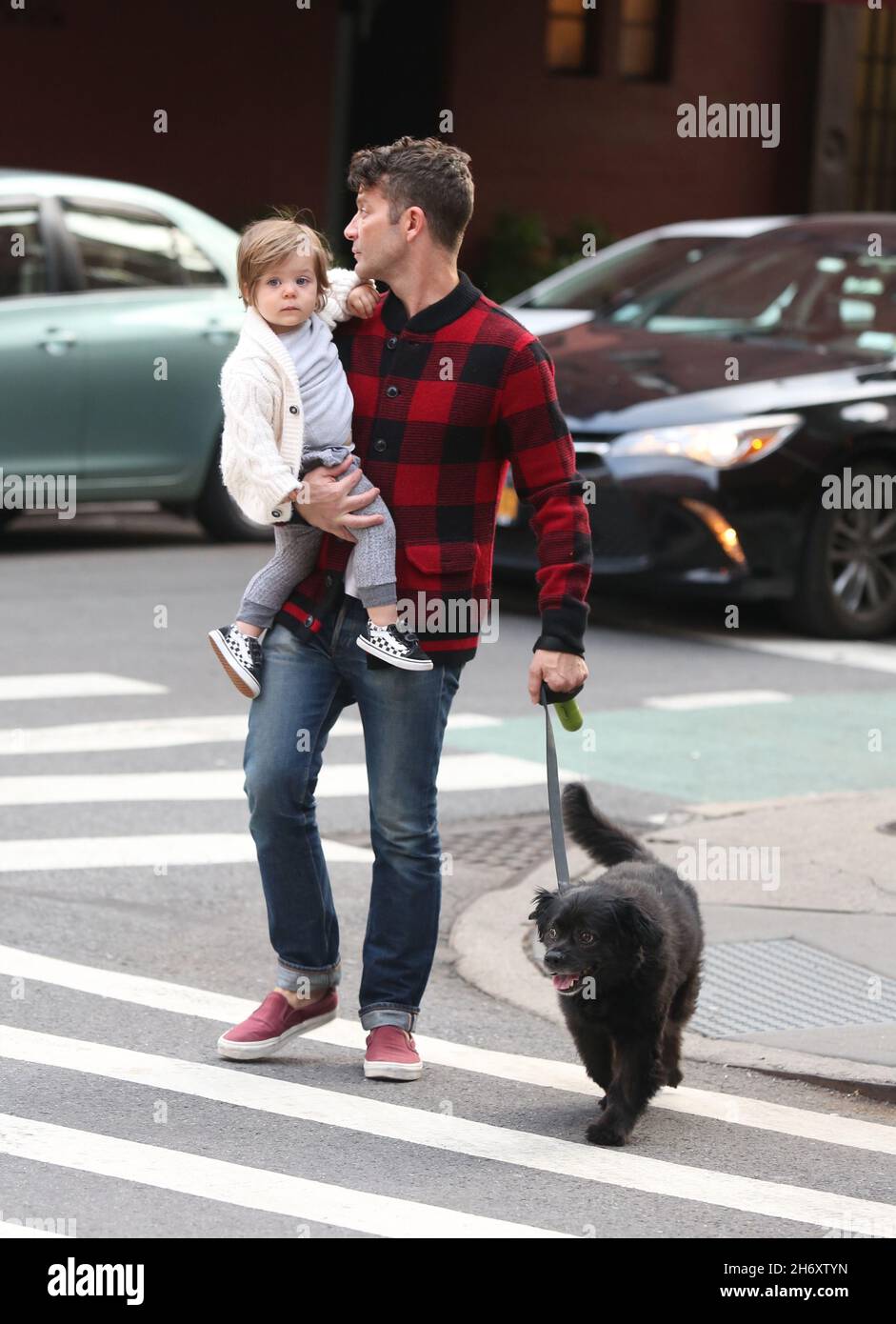 New York - NY - 10/12/19 - Nate Berkus and Son Oskar Walking Their Dog ...