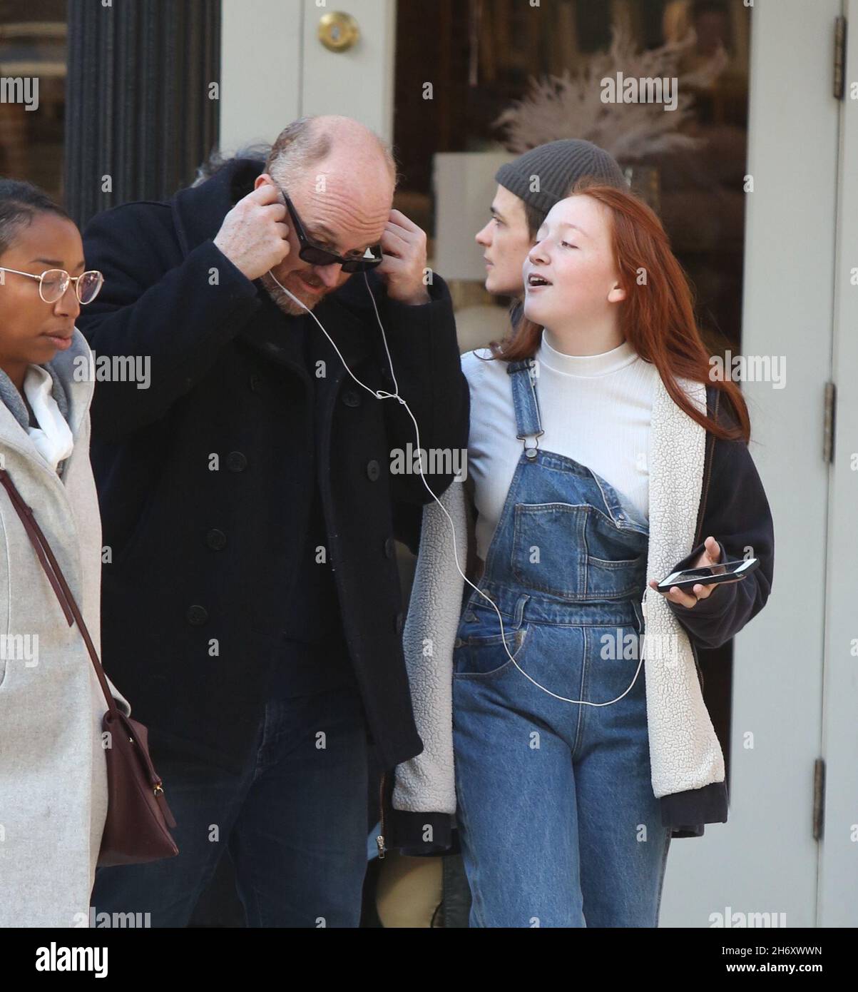 Louis C K Daughters