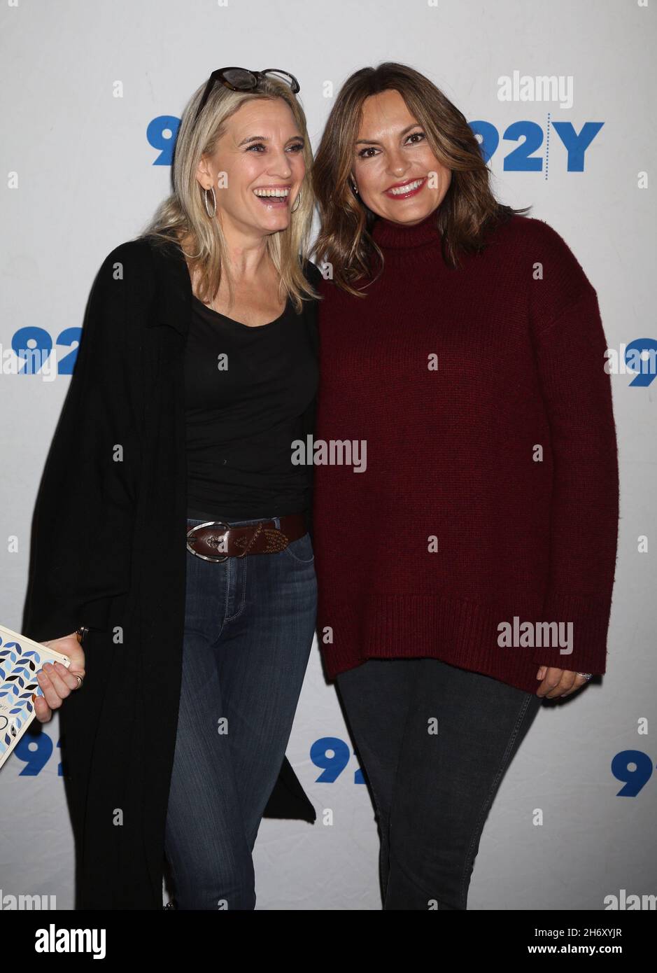 New York - NY - 20190212 - Isabel Gillies in Conversation with Mariska ...