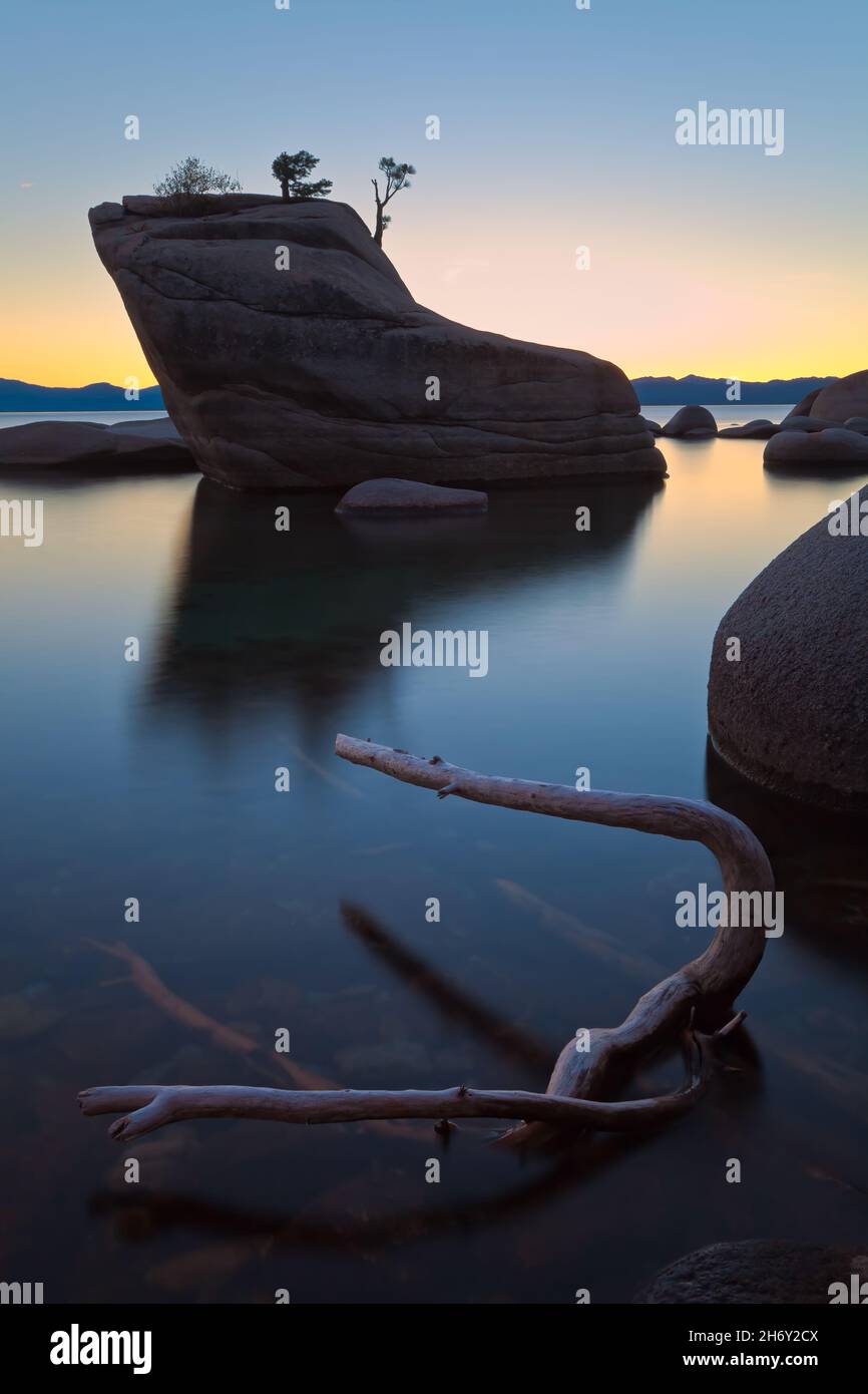 Beautiful rock formations at Lake Tahoe State Park, Nevada, USA, at ...