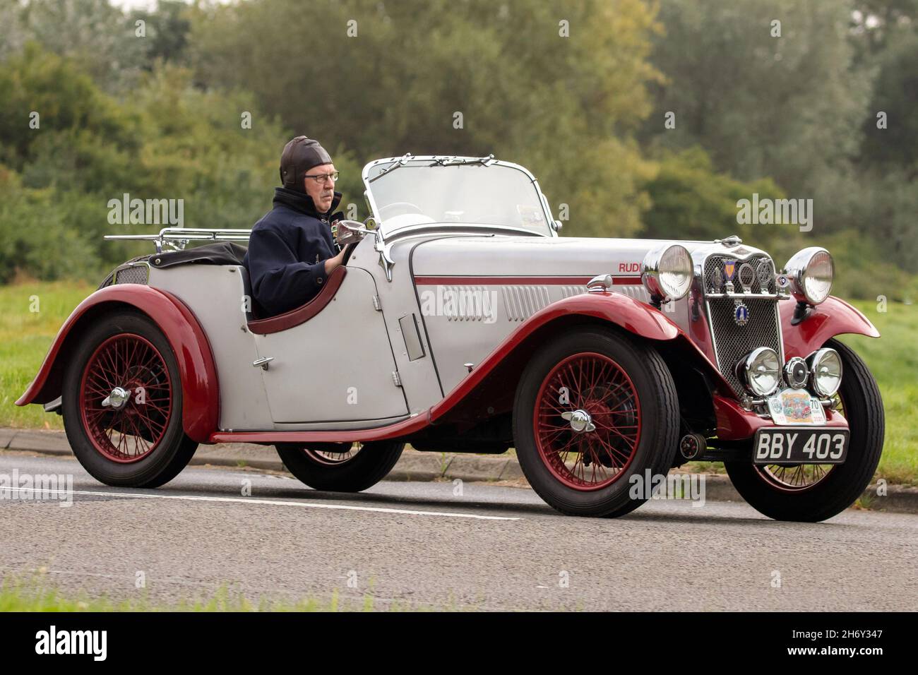 1935 Singer classic car Stock Photo - Alamy