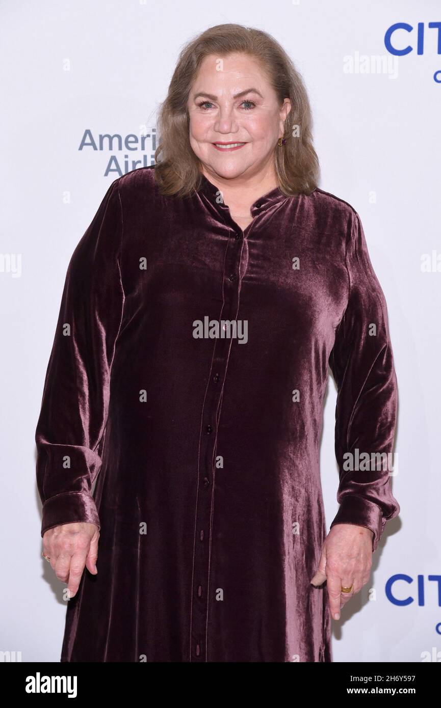 Actress Kathleen Turner attends the Citymeals on Wheels 34th Annual ...