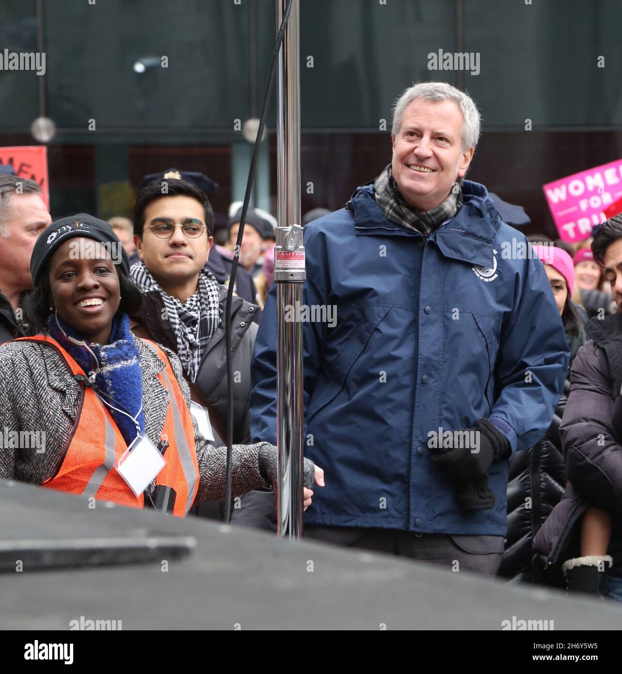 New York - NY - 20190119 - Gloria Steinem and the cast of the Off ...
