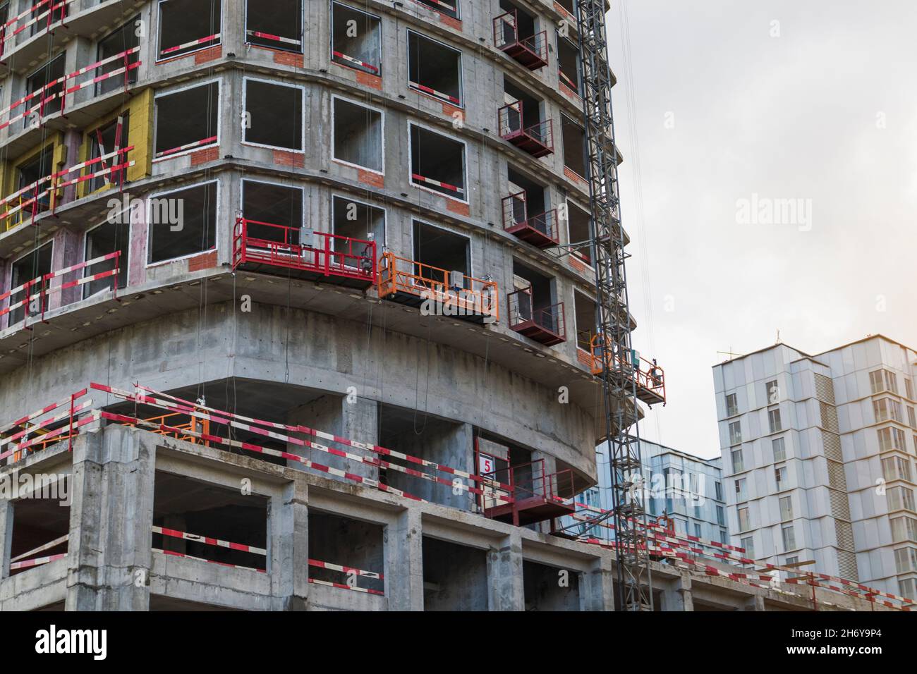 construction of building concrete boxes initial stage finishing works ...