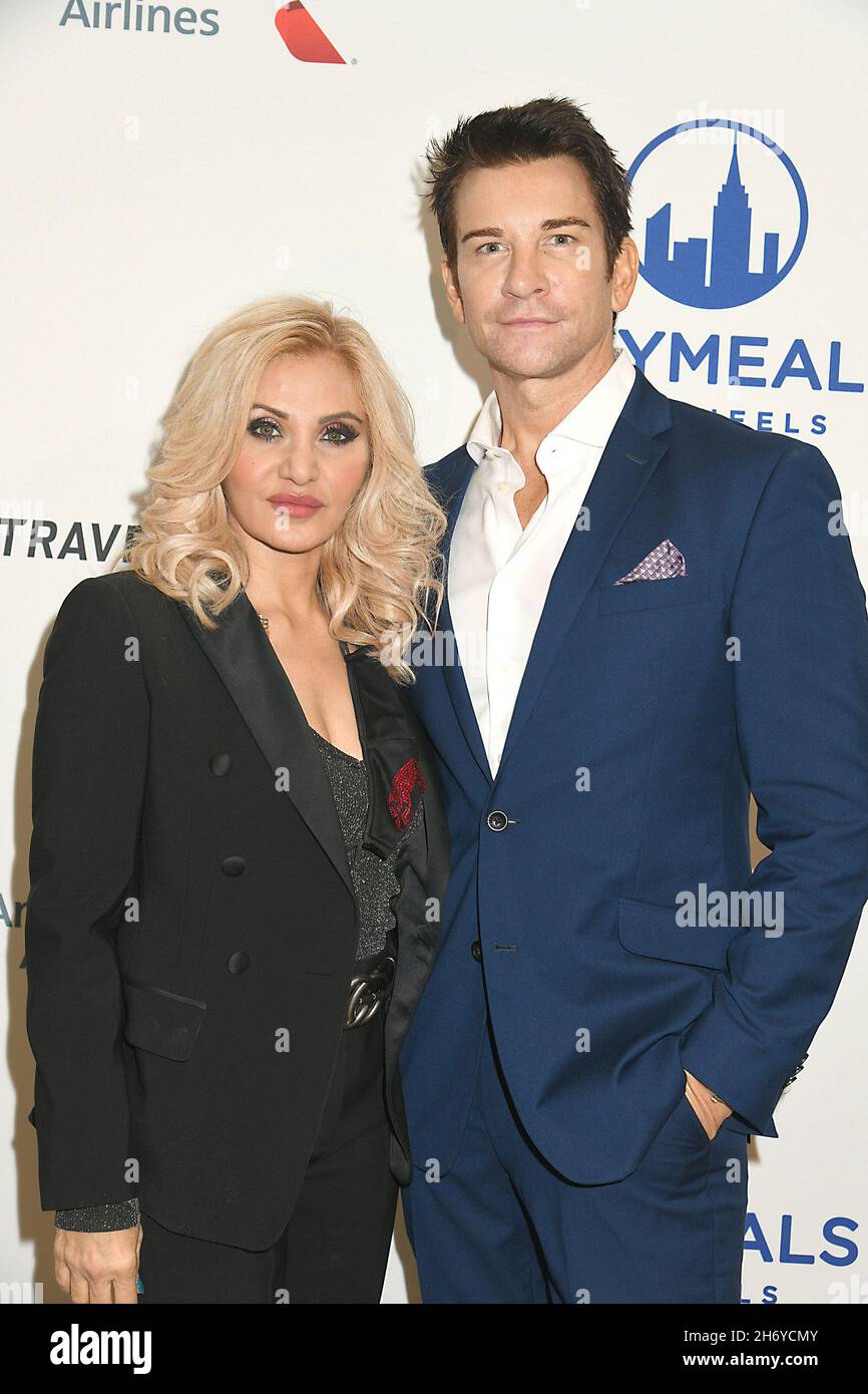 Andy karl and orfeh hi-res stock photography and images - Alamy