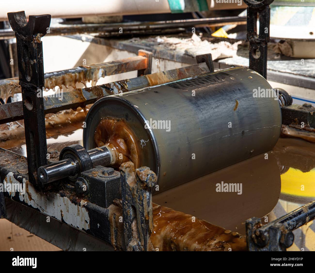 Glue machine for paper tube cores, steel metal engine, technology ...