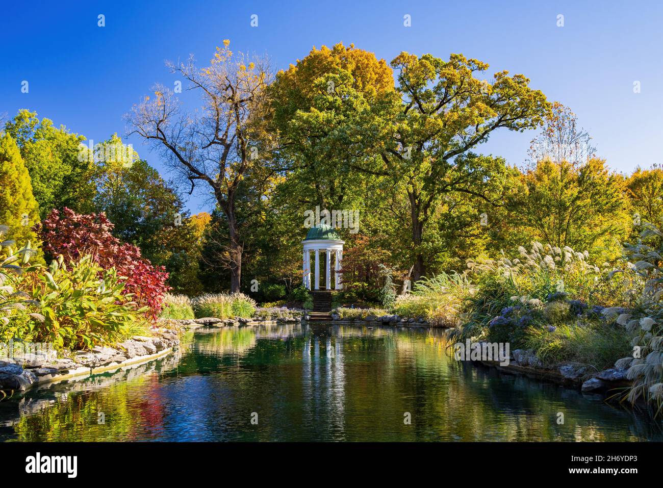 Beautiful fall color in the famous Philbrook Museum of Art at Tulsa ...