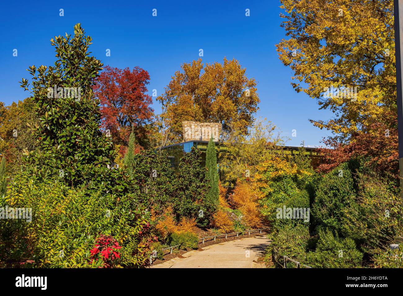 Beautiful fall color of Williams Lodge of Gathering Place at Tulsa ...