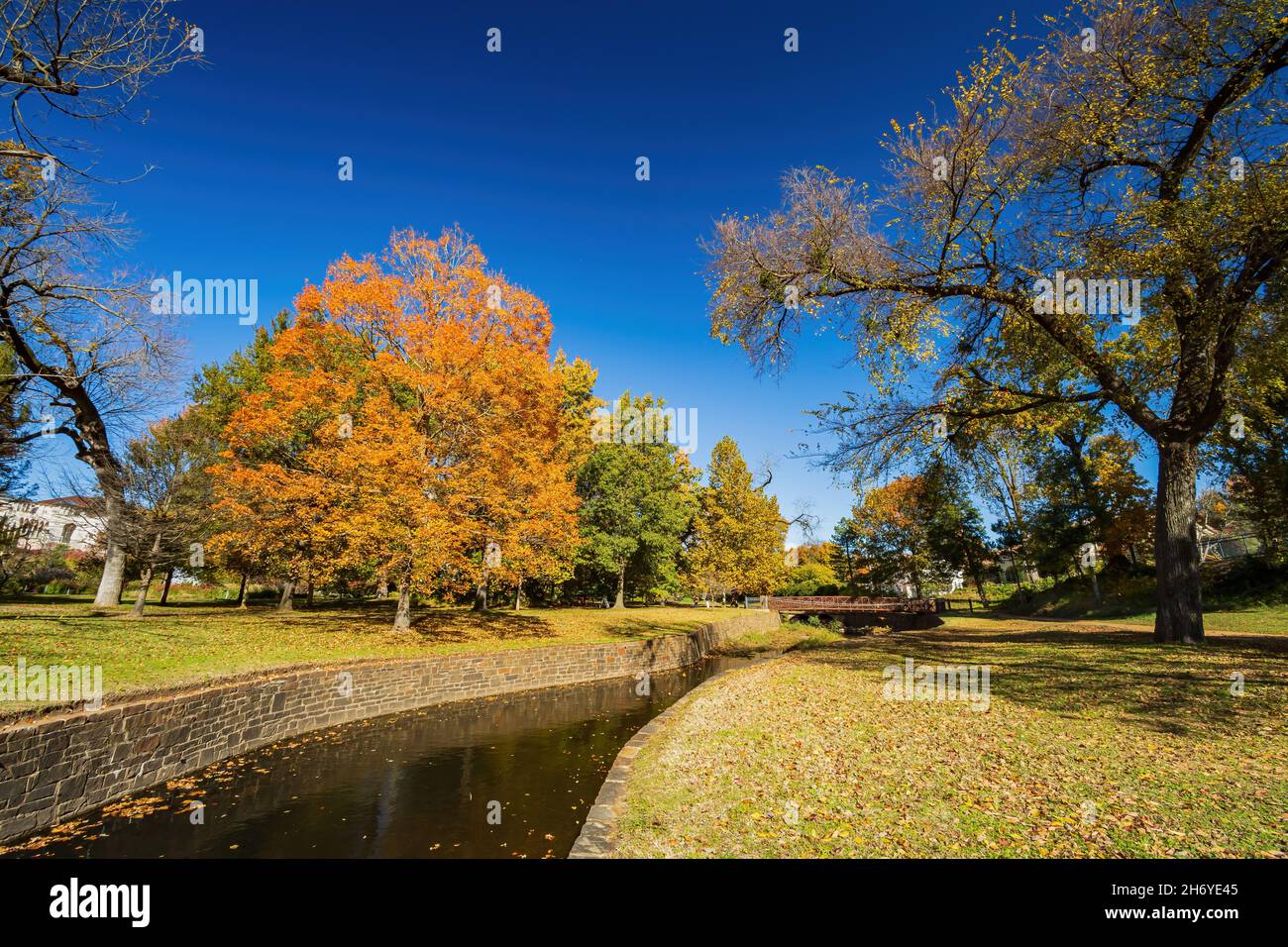 Beautiful fall color in the famous Philbrook Museum of Art at Tulsa ...