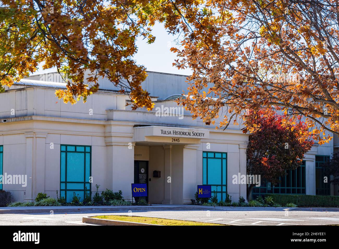 Tulsa historical society and museum hi-res stock photography and images ...
