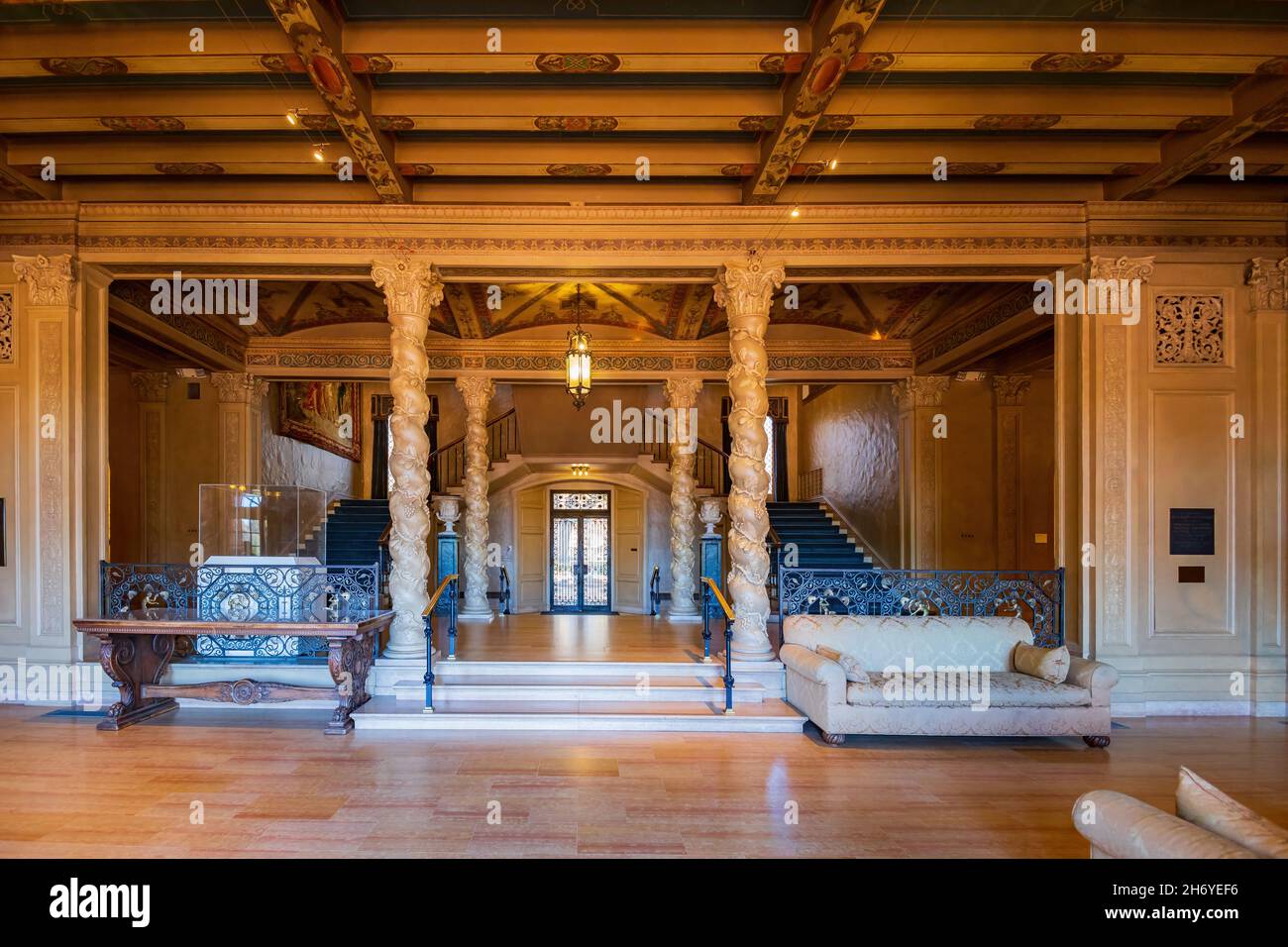 Tulsa, NOV 12 2021 -Interior view of the main building of Philbrook ...