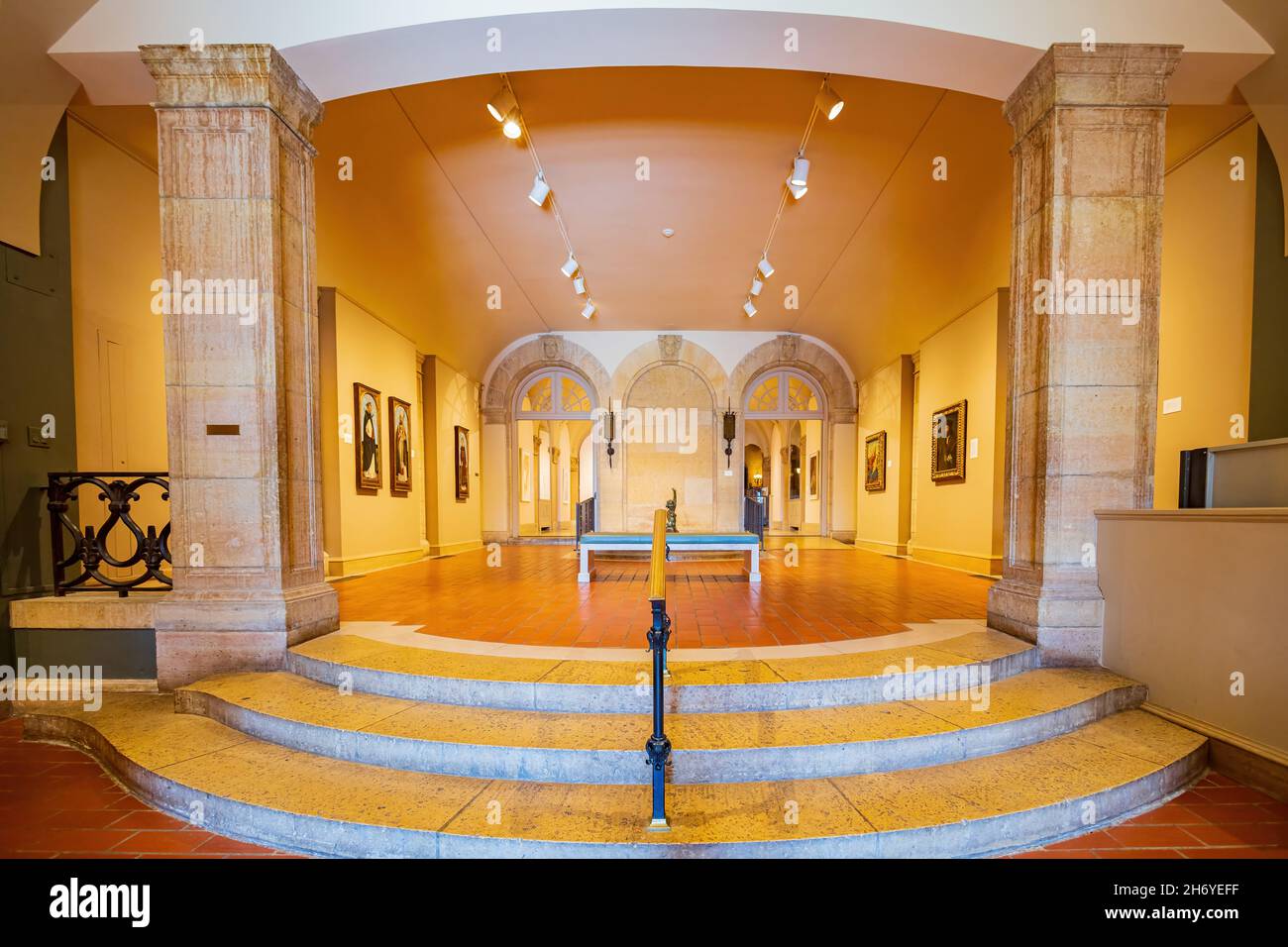 Tulsa, NOV 12 2021 -Interior view of the main building of Philbrook ...
