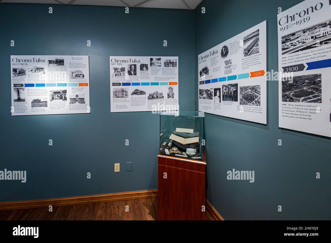Tulsa, NOV 12 2021 - Interior view of the Tulsa Historical Society and ...