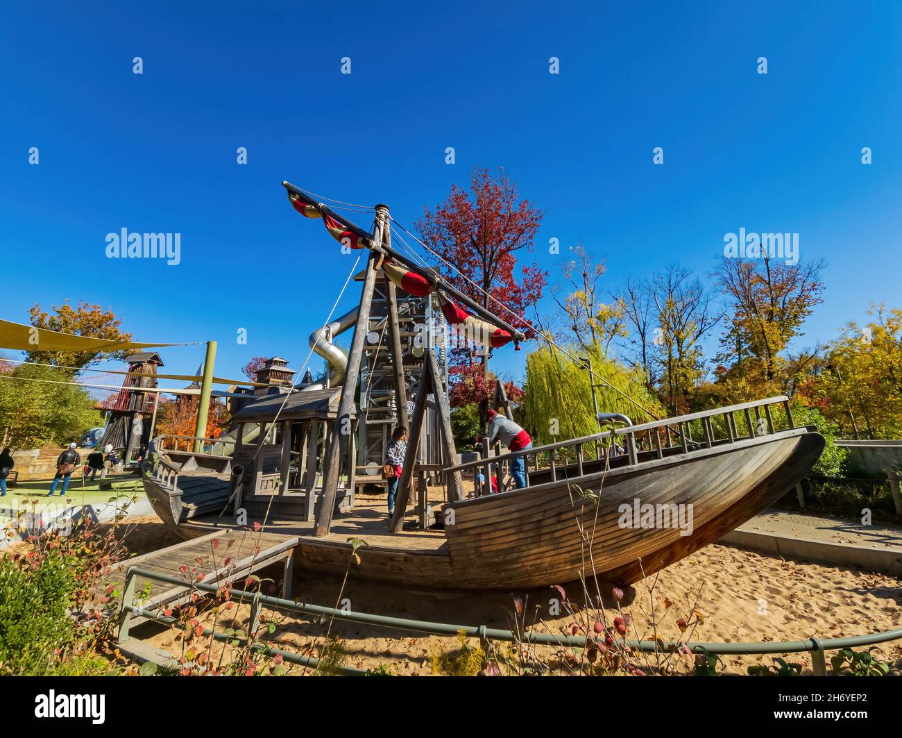 Tulsa, NOV 12 2021 - Beautiful fall color of the Gathering Place Stock ...