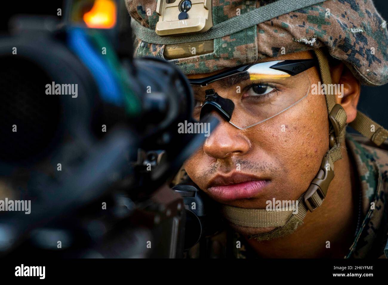 Iwo To, Okinawa, Japan. 2nd Nov, 2021. U.S. Marine Lance Cpl. Jason ...