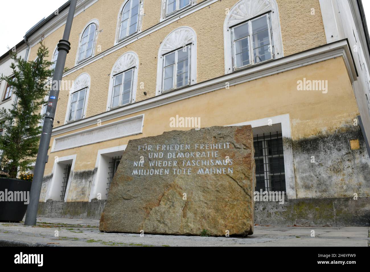 Geburtshaus hitler hi-res stock photography and images - Alamy