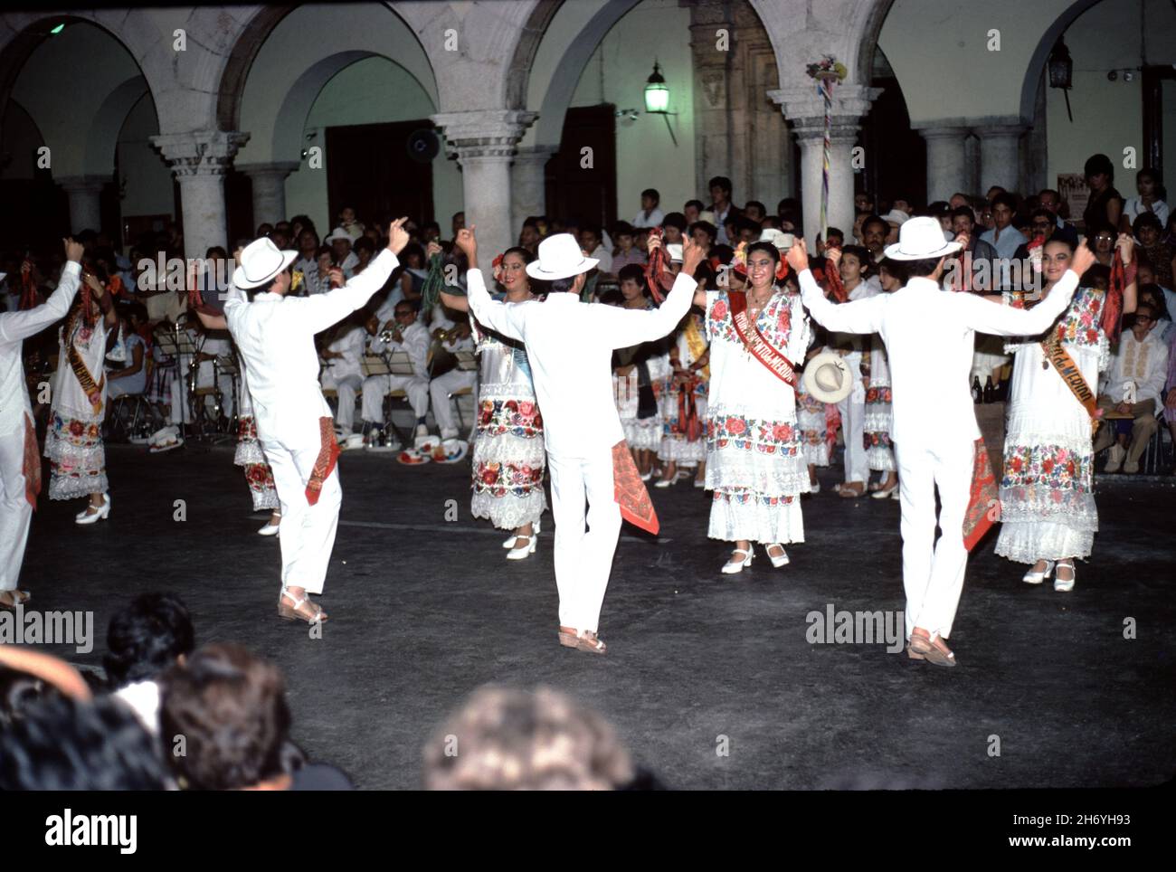 Merida, Yucatan, Mexico. 12/31/1985. New Year’s Eve Dance Festival ...