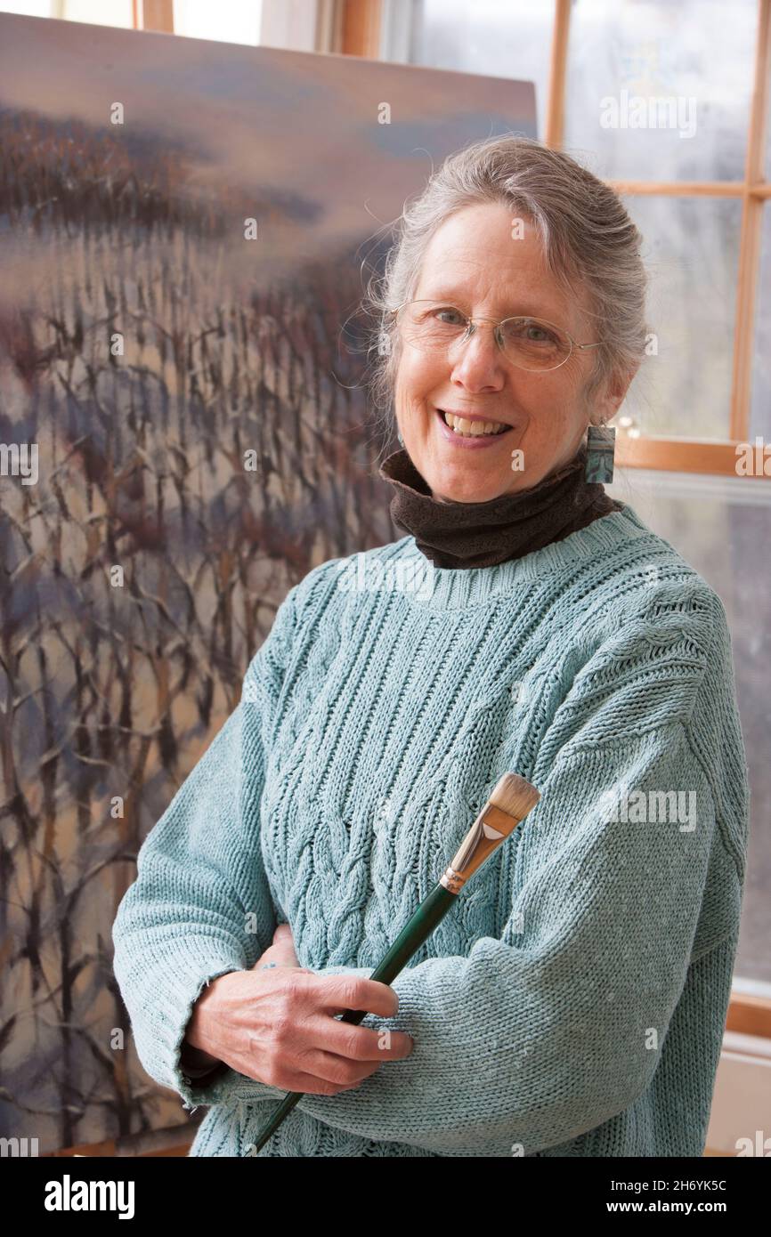 Woman female painter hi-res stock photography and images - Alamy