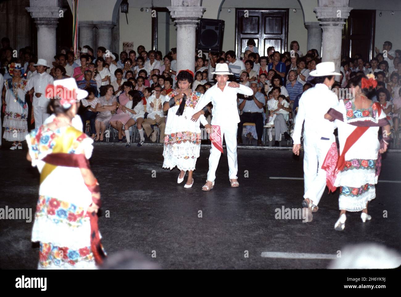 Merida, Yucatan, Mexico. 12/31/1985. New Year’s Eve Dance Festival ...
