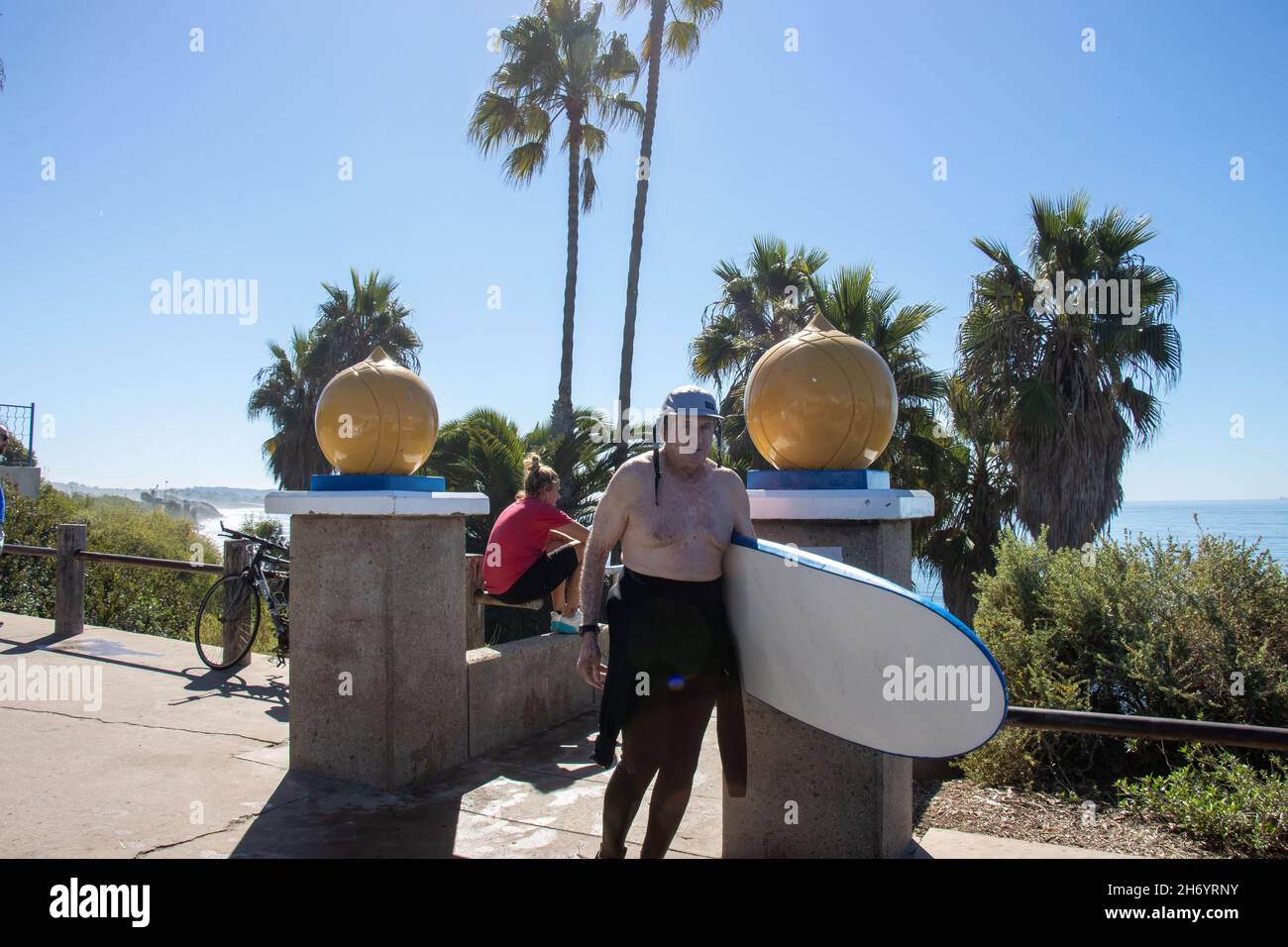Avocado toast California style with fresh fruit Stock Photo - Alamy