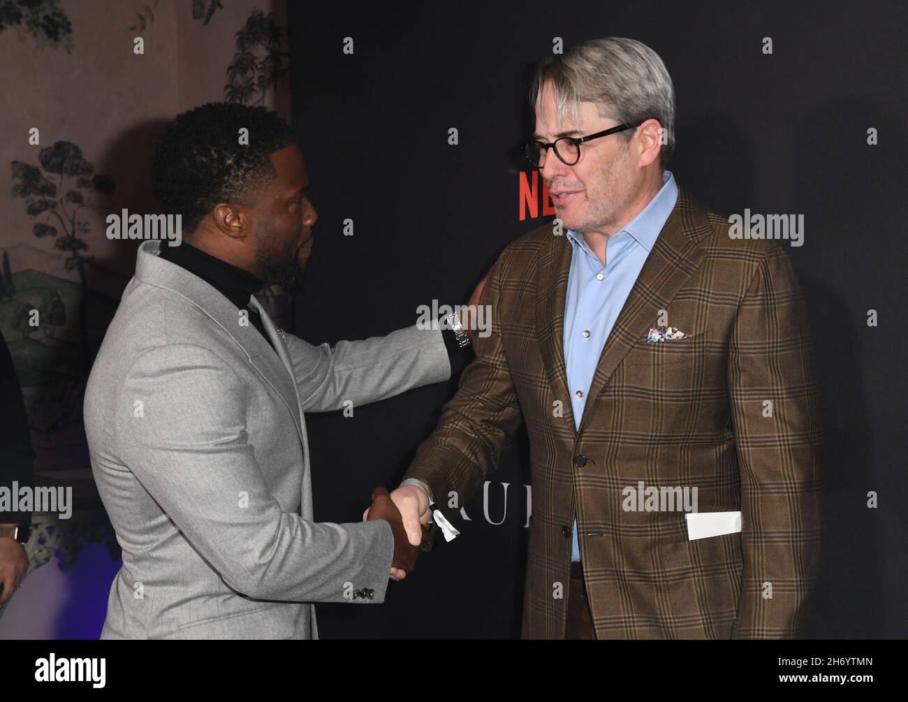 New York, NY, USA. 18th Nov, 2021. Kevin Hart and Matthew Broderick at ...
