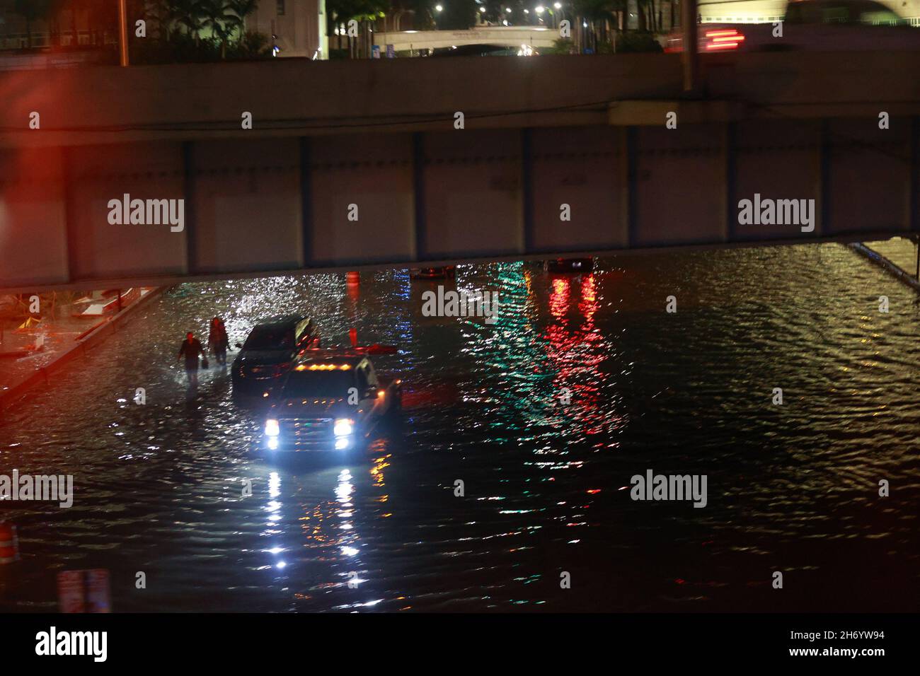 Miami, FL, USA. 18th Nov, 2021. Street view as flooding rainfall hit ...