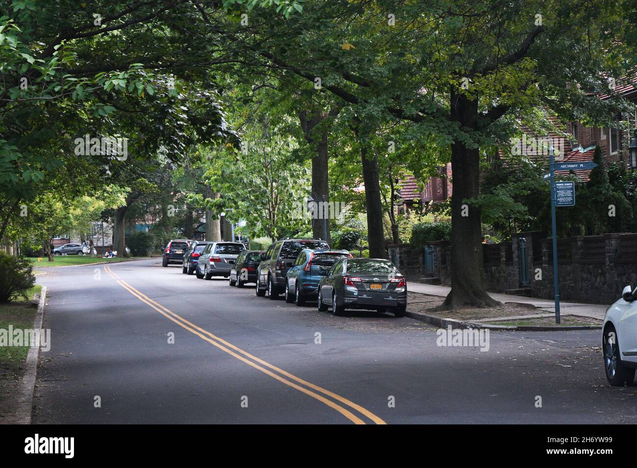 A GOOD PLACE: The Forest Hills Gardens affluent community features old ...