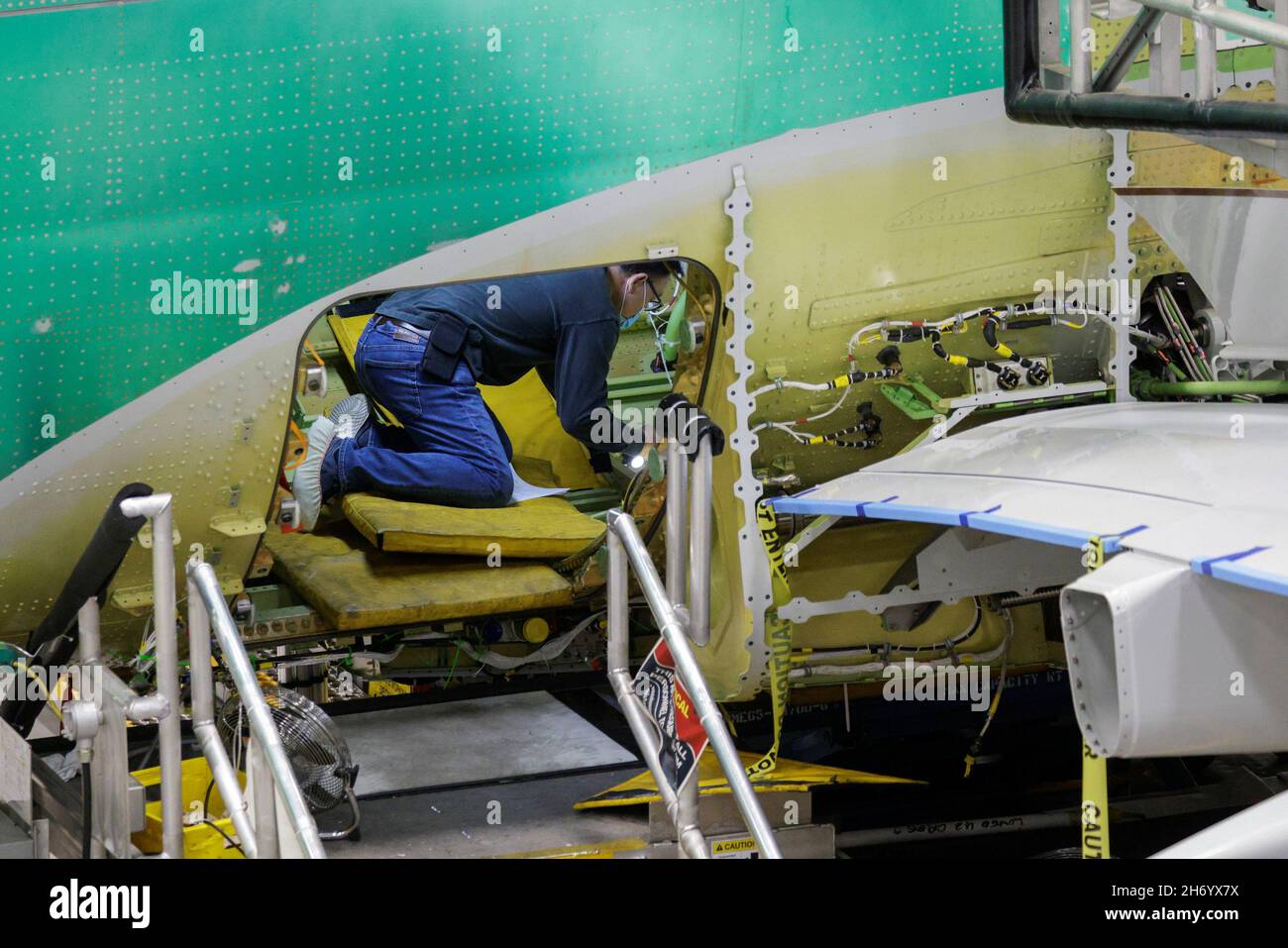 Boeing 737 factory hi-res stock photography and images - Alamy