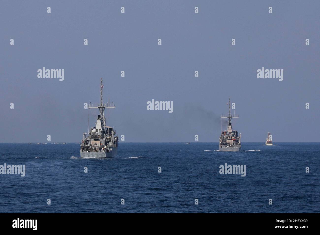 211114-A-PX137-0120 Gulf of Oman (Nov. 14, 2021) Mine countermeasures ...