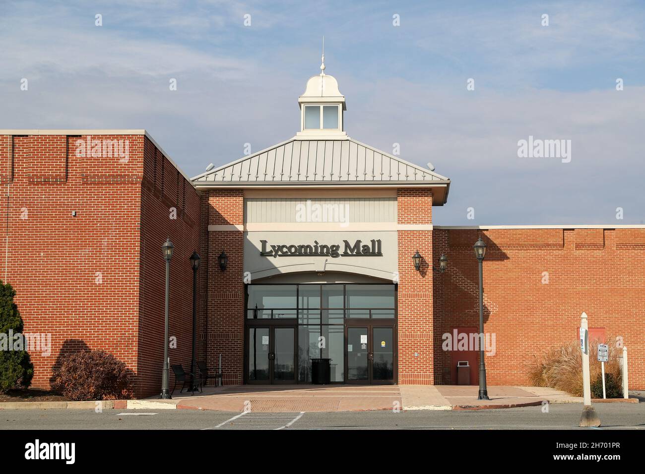 Gee bee store hi-res stock photography and images - Alamy