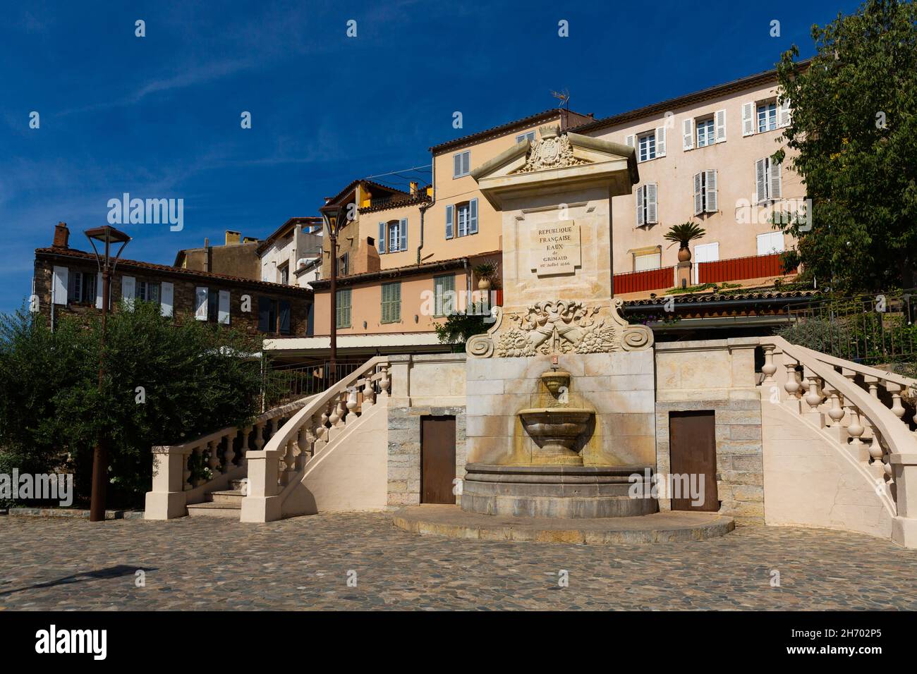 Historic grimaud hi-res stock photography and images - Alamy
