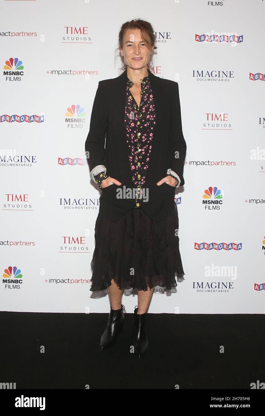 Los Angeles, Ca. 18th Nov, 2021. Dallas Rexer, at Paper & Glue/A JR ...