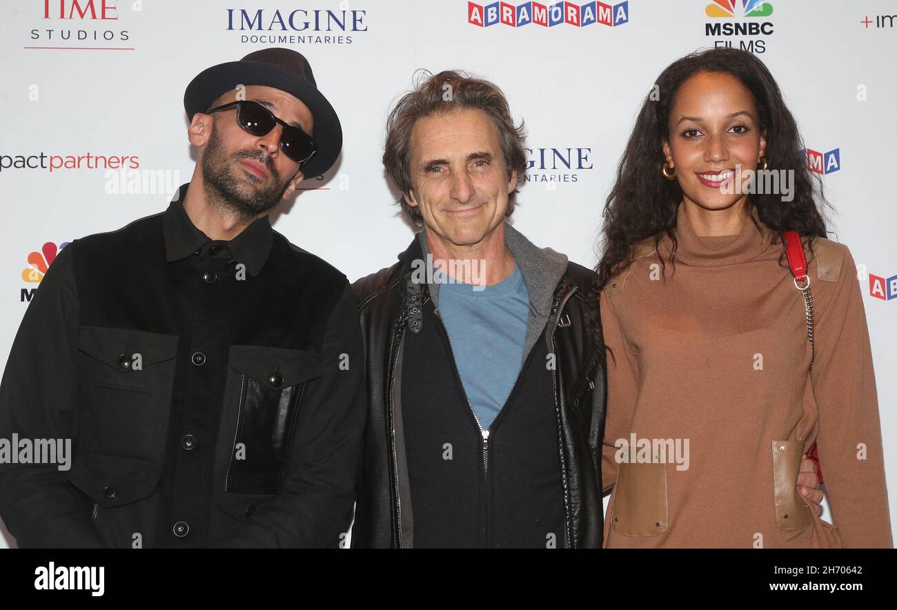 Los Angeles, Ca. 18th Nov, 2021. JR, Lawrence Bender and Cindy ...
