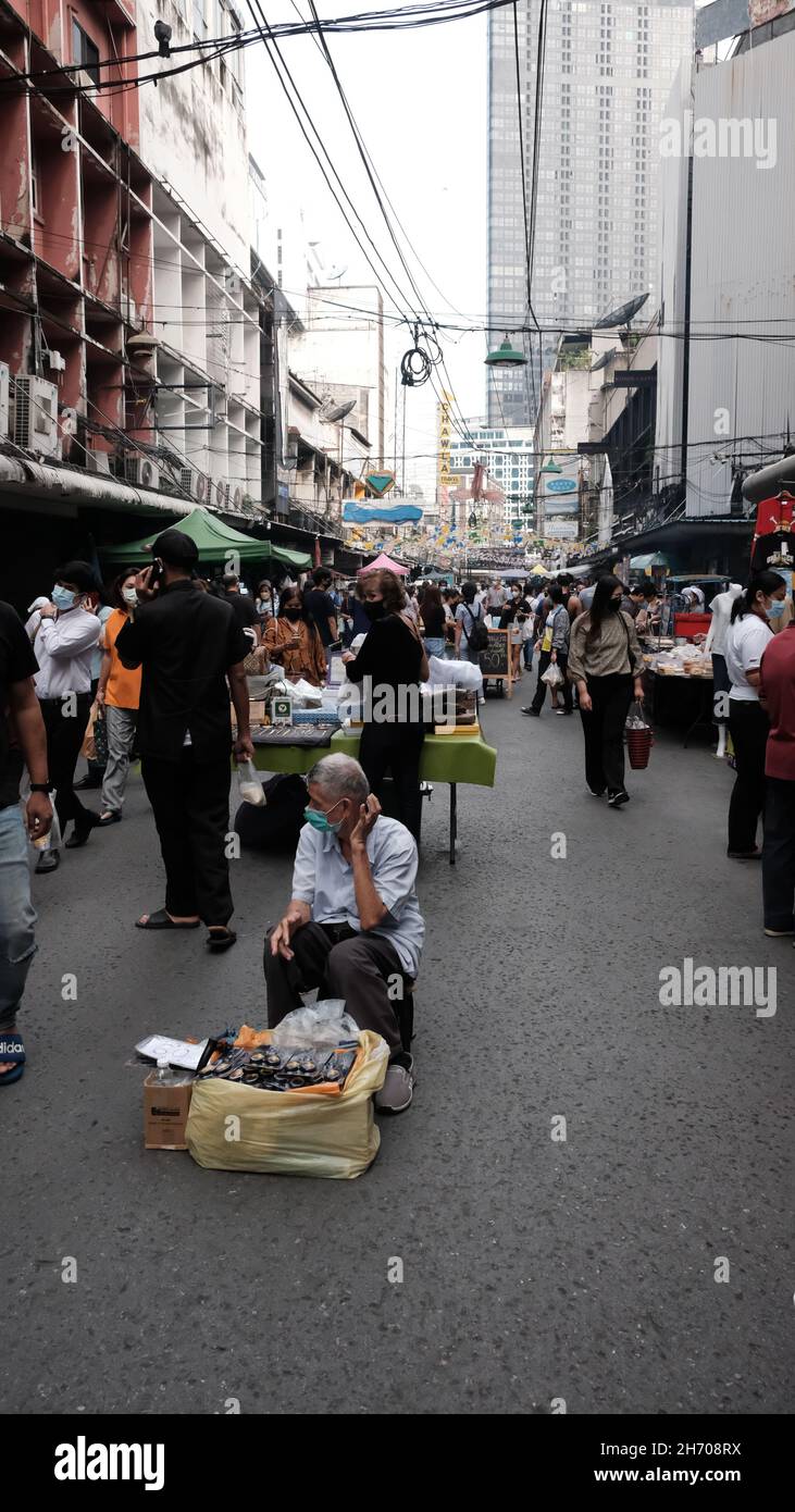 Patpong Morning Street Food Market Si Lom, Silom, Bang Rak, Bangkok ...