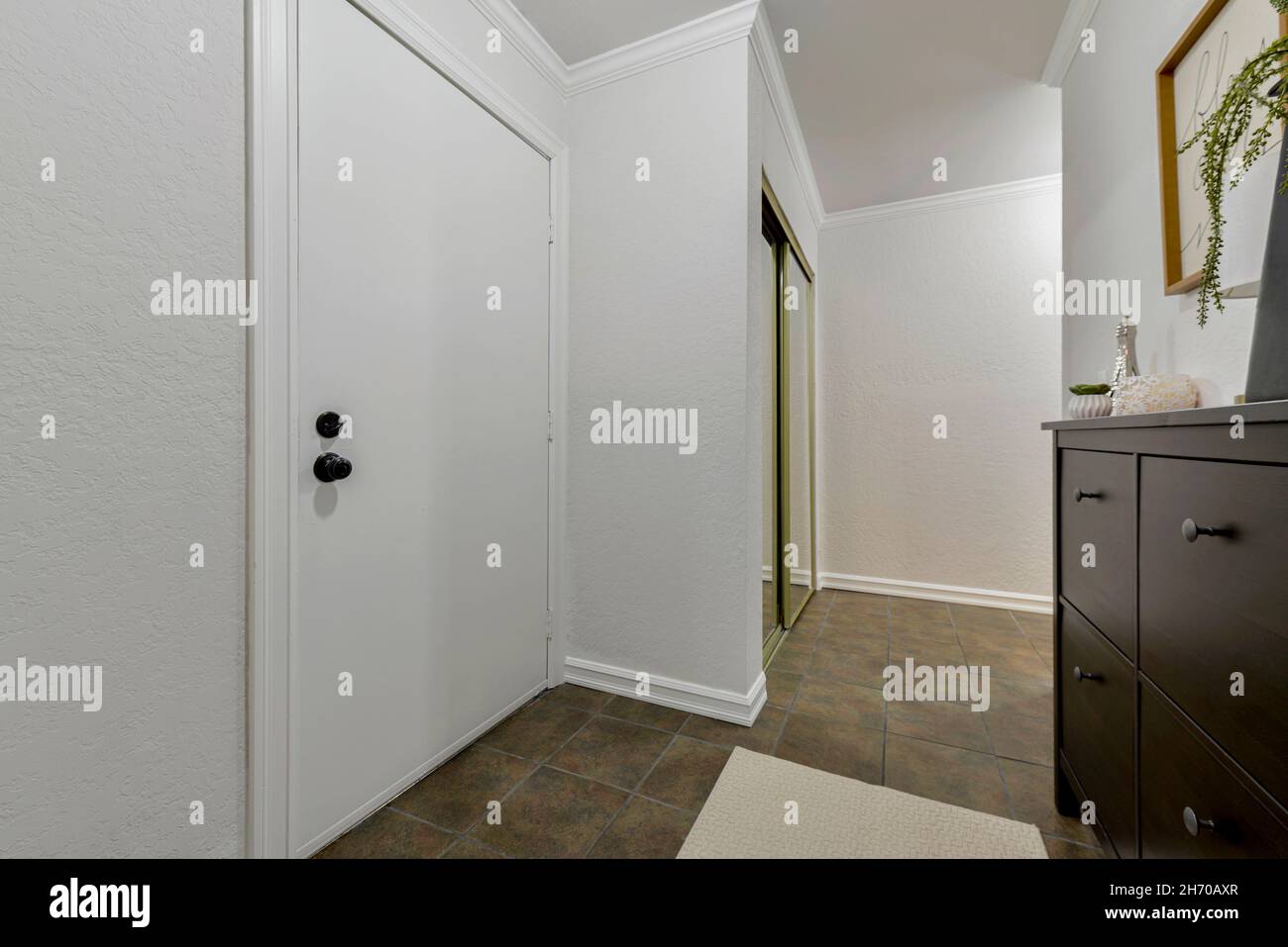 Interior entrance home hi-res stock photography and images - Alamy