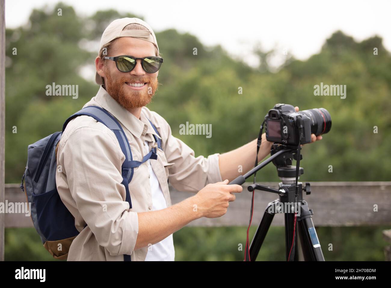 Documenting the sunset hi-res stock photography and images - Alamy