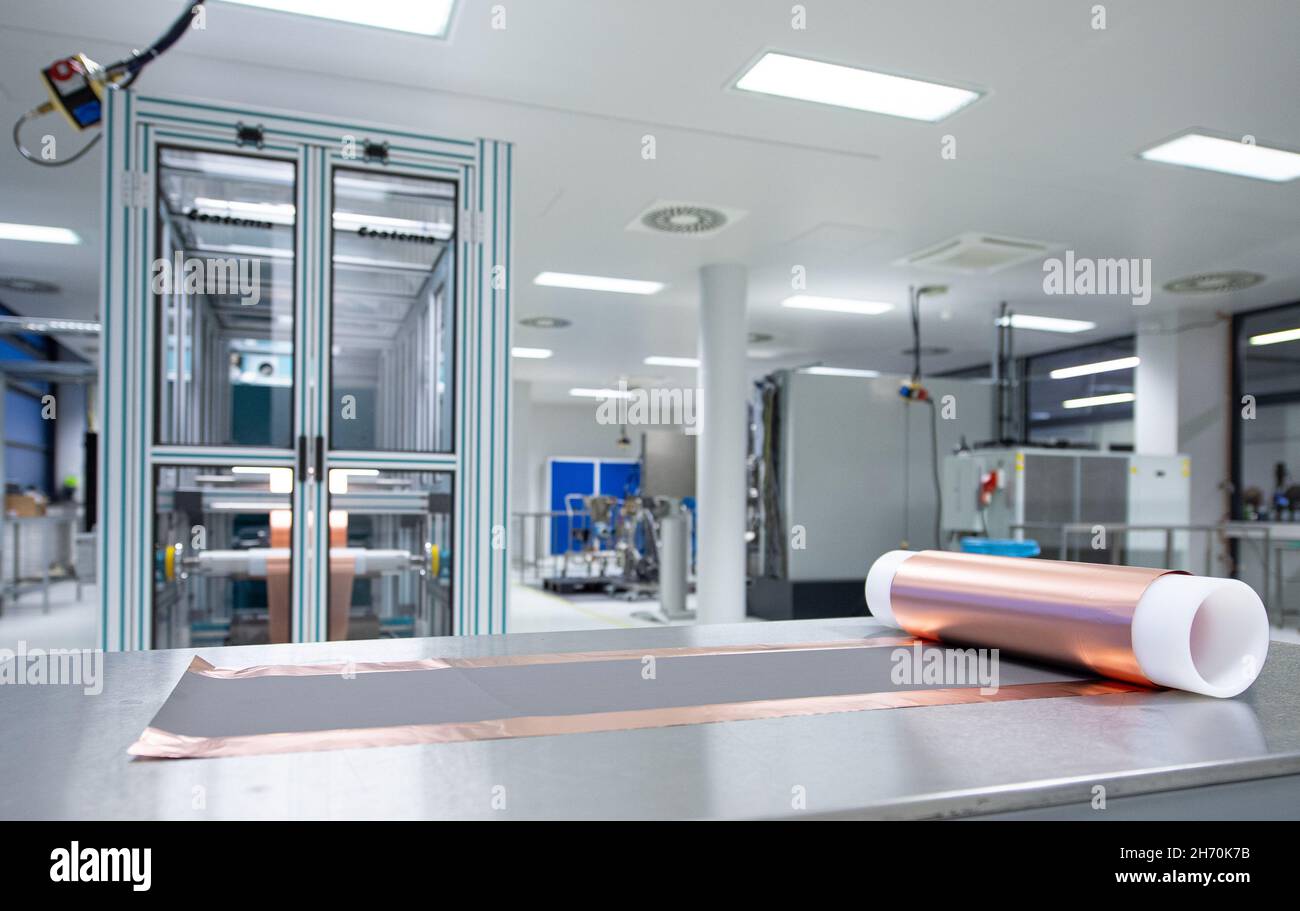 19 November 2021, North Rhine-Westphalia, Münster: In the Fraunhofer ...