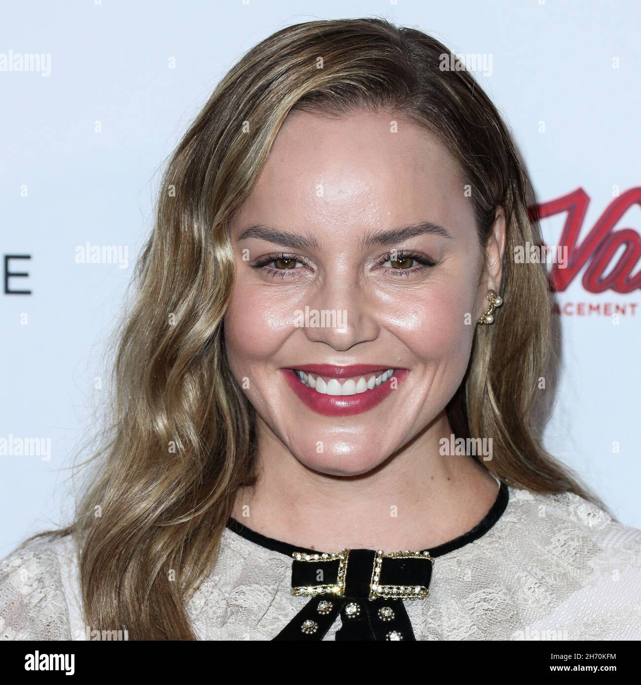 BEVERLY HILLS, LOS ANGELES, CALIFORNIA, USA - NOVEMBER 18: Actress ...